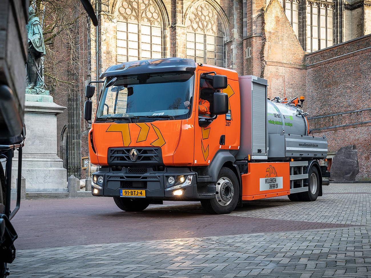 Renault Trucks E Tech D met ROM e SmartCombi PRO voor Willemsen Infra
